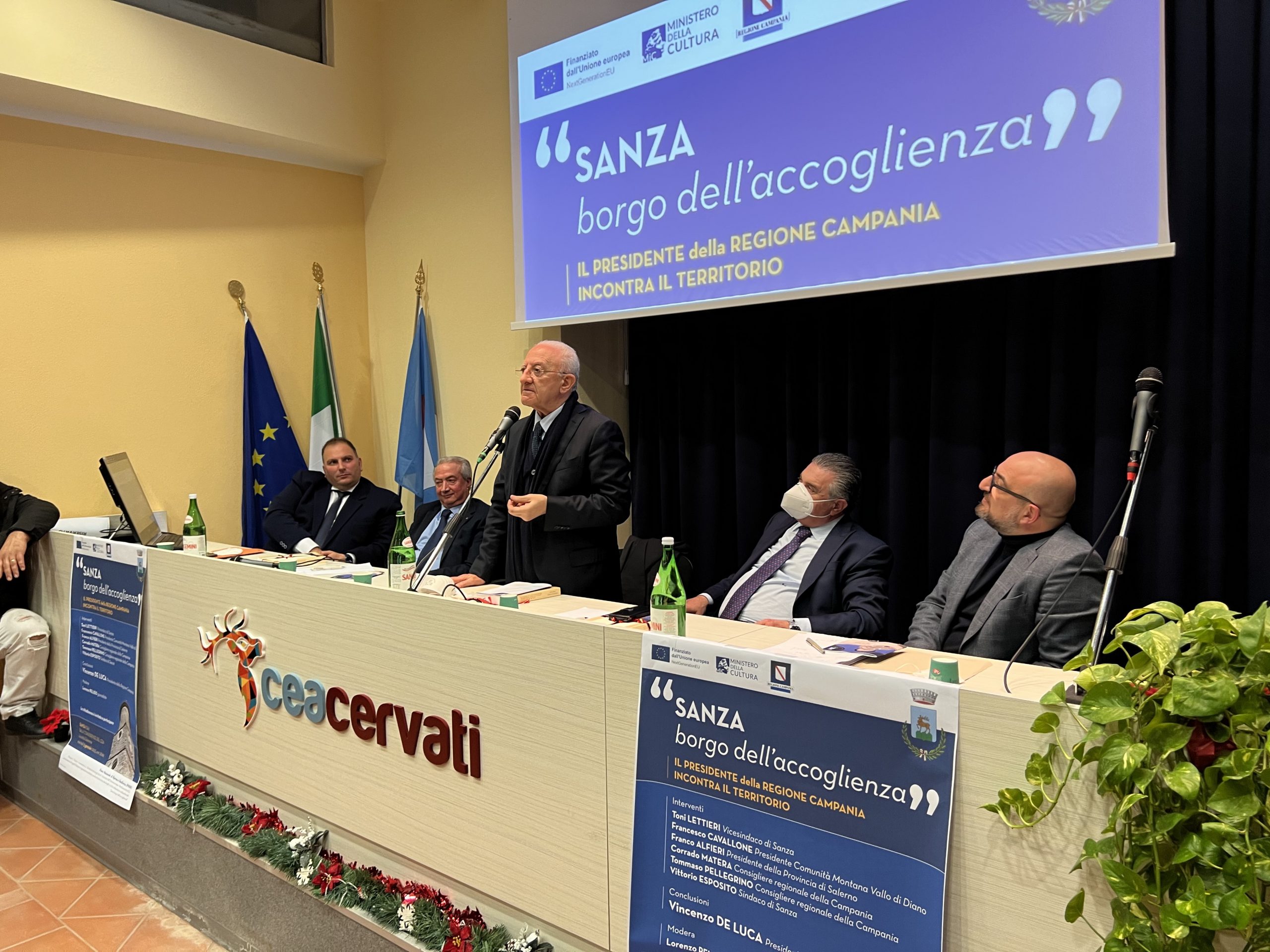 Il “baciamano” di Enrico Quaranta raccontato da Vincenzo De Luca: VIDEO ...