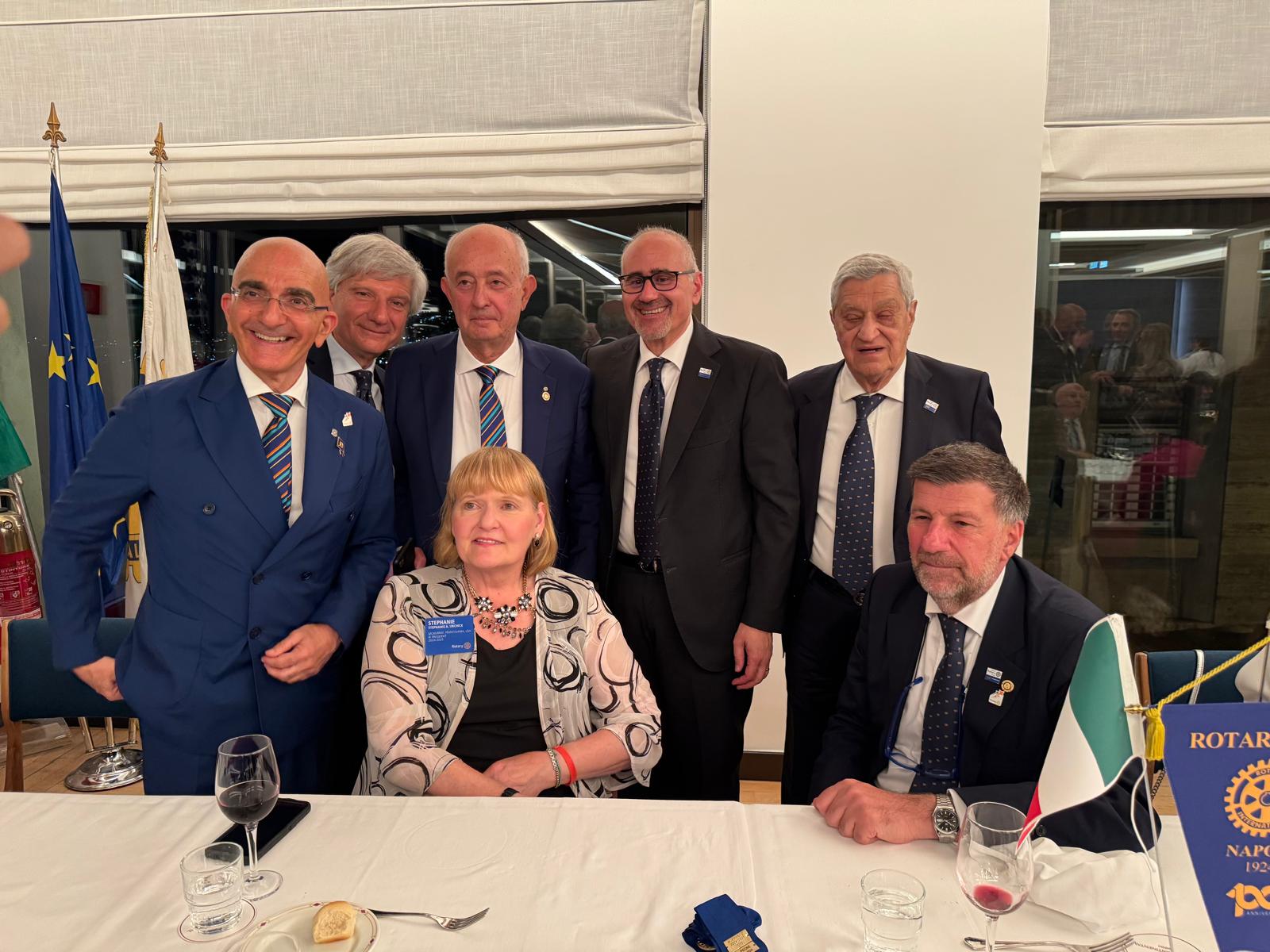 Rotary, la Presidente Internazionale Stephanie Urchick a Napoli per il ...